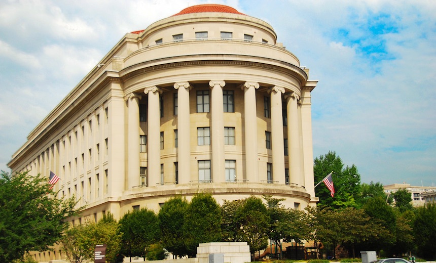 Report: FTC Considers Fine Against Facebook - BankInfoSecurity